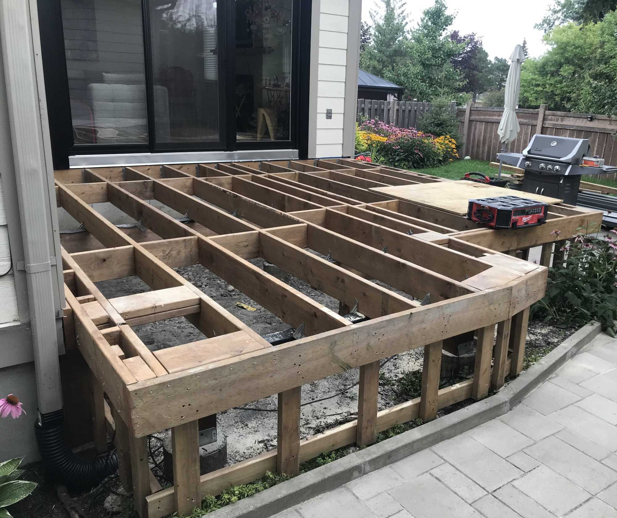 Fiberon Composite Deck in Centrepointe – Ottawa - Jack Built - Ottawa ...